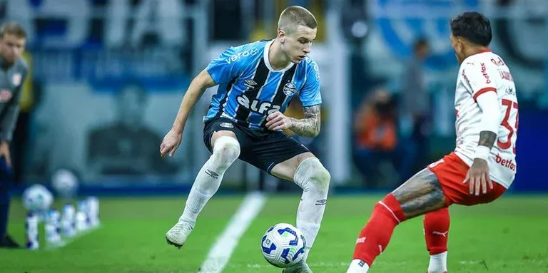 Grêmio informa sobre lesão do lateral Igor - Radio Caiçara